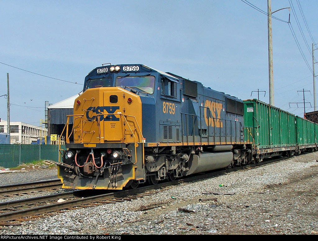 CSX 8759 Q703